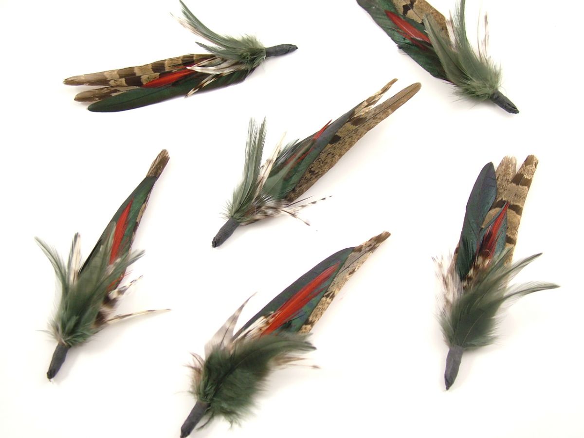 Traditional Game Feather Hat Mount ideal for gifts