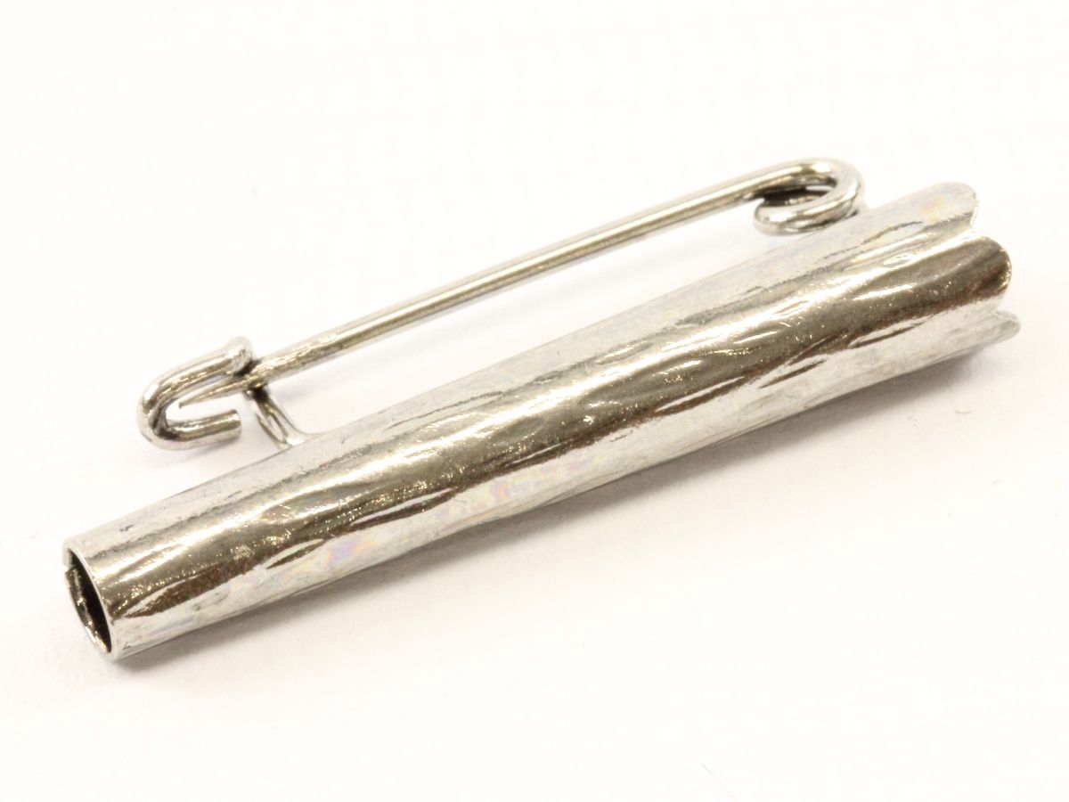 Nickel Plated Brooch Pins.